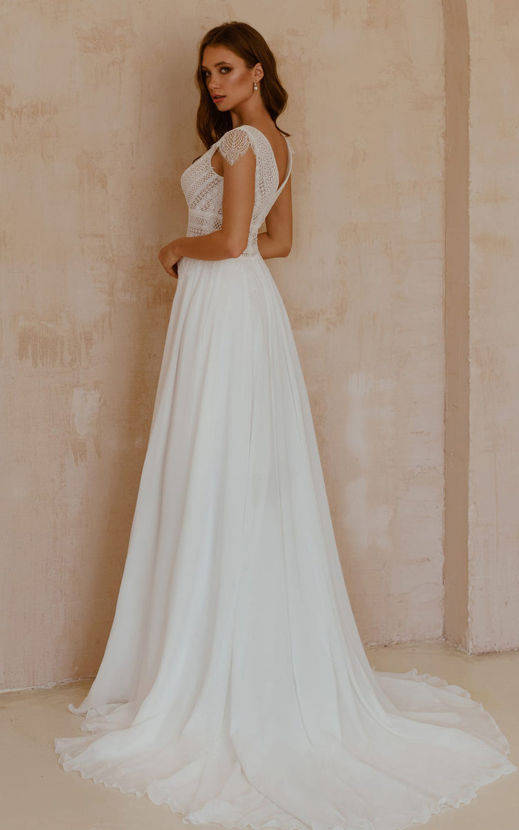 Bohemian Short Sleeve Chiffon Lace V-neck A Line Floor-length Wedding ...